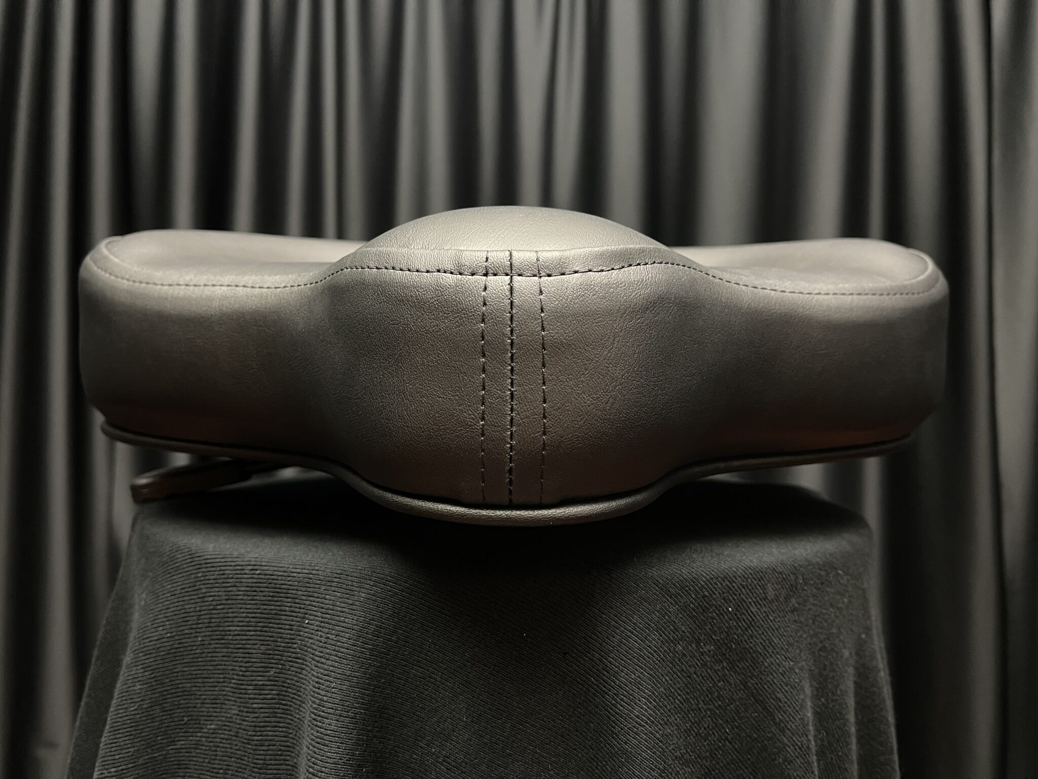 Roc N Soc Nitro Parts Black Vinyl Saddle Seat Top For NR Throne Base ...